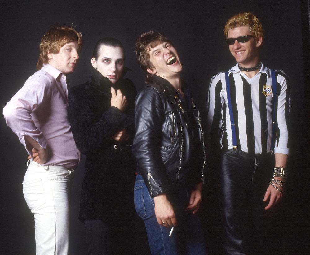 CHISWICK OF THIS AND THAT! – Vive Le Rock
